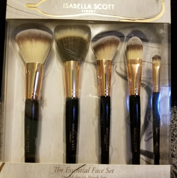 Isabella scott | Makeup | Isabella Scott | Poshmark